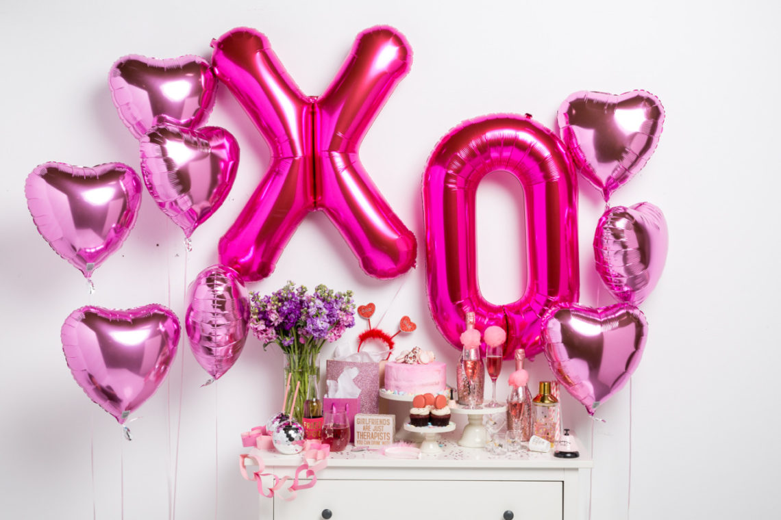How to Throw a Fabulous Galentine’s Day Party! – Life's My Party